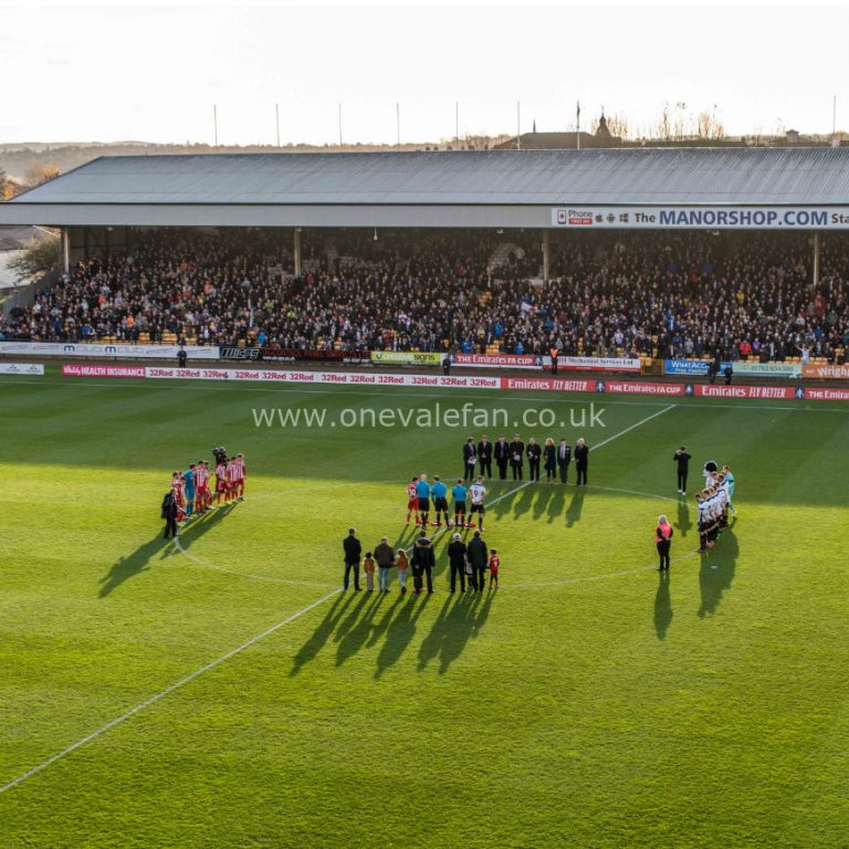 In pictures: Port Vale and Sunderland pay tribute on Remembrance Sunday ...